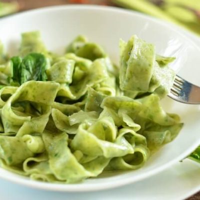 Homemade Spinach Noodles Recipe - Cook.me Recipes