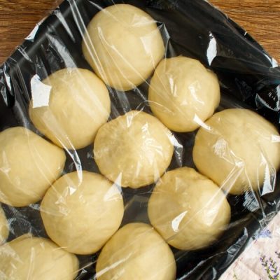 School Lunchroom Cafeteria Rolls Recipe - Cook.me Recipes