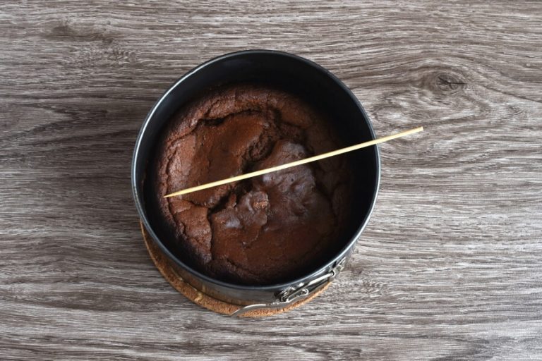 Victory Chocolate Cake Recipe - Cook.me Recipes