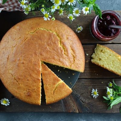 Golden Sweet Cornbread Recipe - Cook.me Recipes