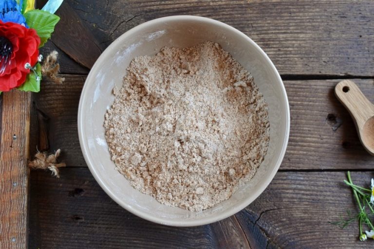 Ukrainian Apple Cake (Yabluchnyk) Recipe - Cook.me Recipes