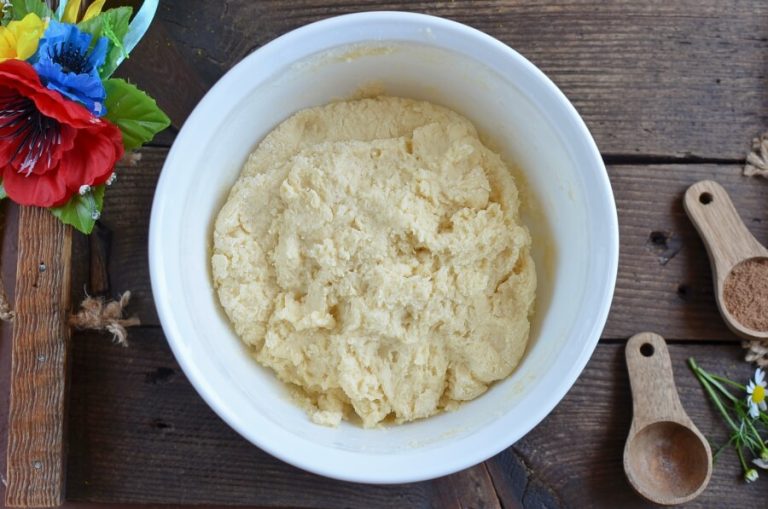 Ukrainian Apple Cake (Yabluchnyk) Recipe - Cook.me Recipes