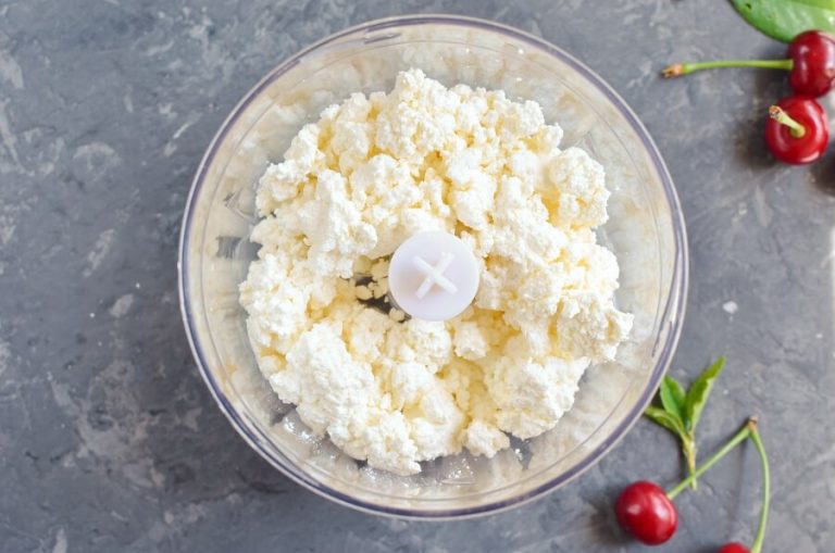 Cherry Cheese Blintzes Recipe - Cook.me Recipes