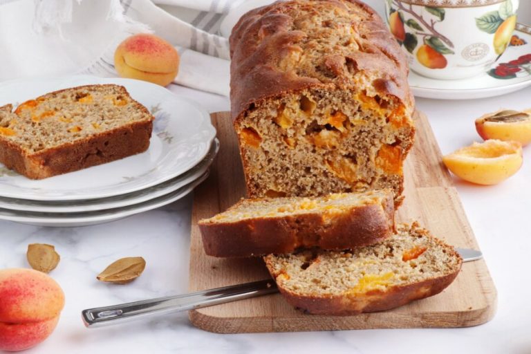 Skinny Apricot Loaf Cake Recipe - Cook.me Recipes