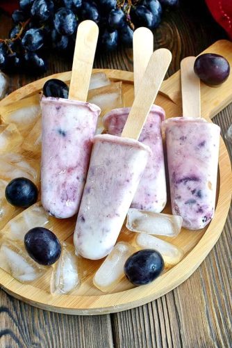 Grape and Greek Yogurt Popsicles Recipe - Cook.me Recipes