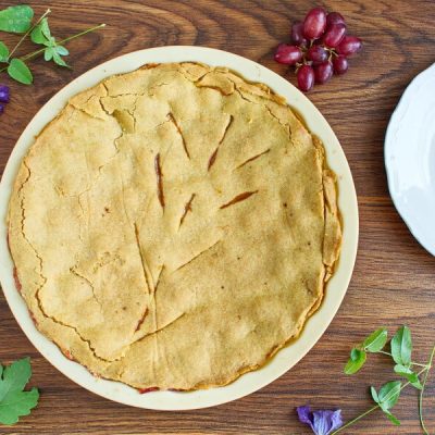 Ruby Grape Pie Recipe - Cook.me Recipes