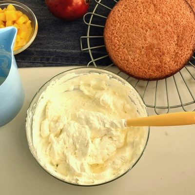 Easy Thai Mango Cake Recipe - Cook.me Recipes