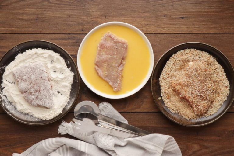 Classic Breaded Veal Cutlets Recipe - Cook.me Recipes