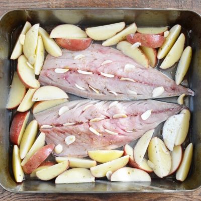 Greek Baked Bonito With Herbs & Potatoes Recipe - Cook.me Recipes