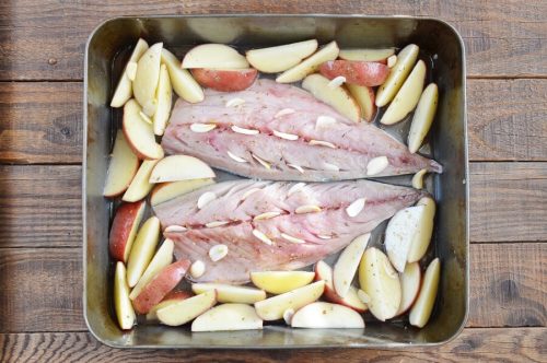 Greek Baked Bonito With Herbs & Potatoes Recipe - Cook.me Recipes