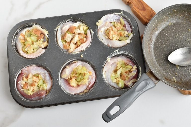 Baked Stuffed Fish Fillet Recipe - Cook.me Recipes