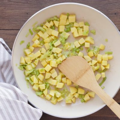 Giant Welsh Oggie Recipe - Cook.me Recipes