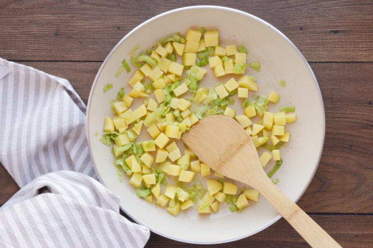 Giant Welsh Oggie Recipe - Cook.me Recipes