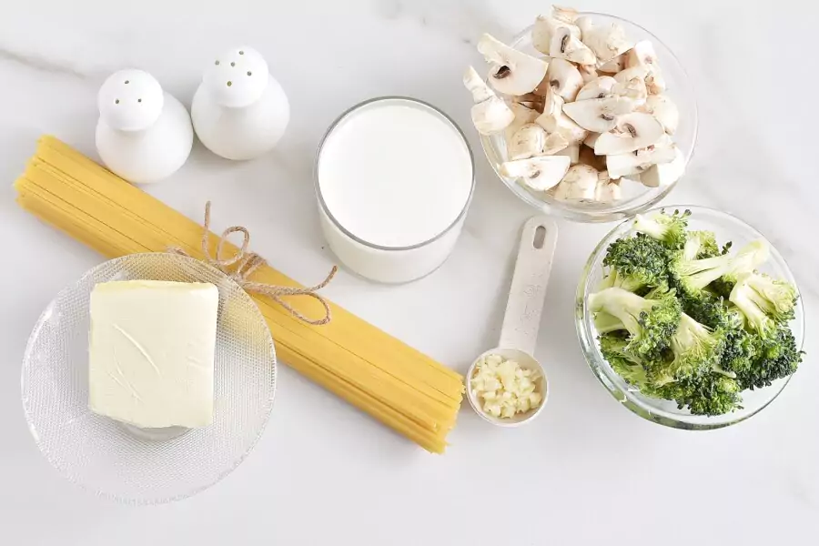 Spaghetti Con Broccoli Recipe - Easy Step-by-Step Guide | COOK.ME