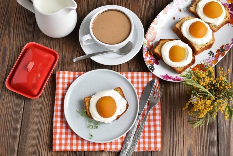 Sunny-Side-Up Dessert Recipe - Easy Step-by-Step Guide | COOK.ME