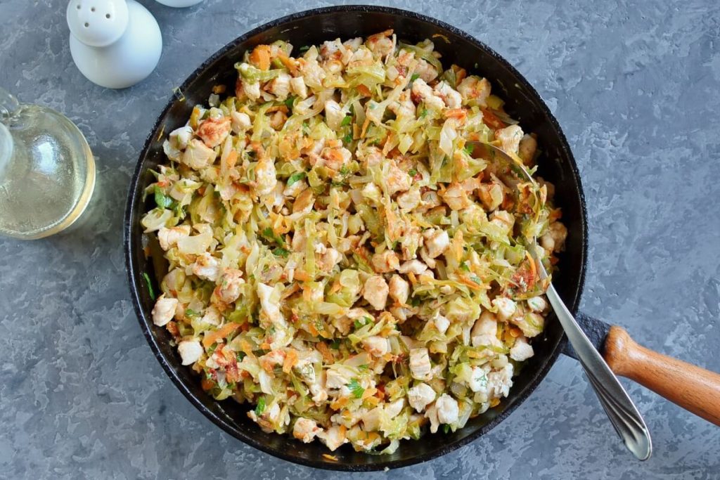 Chicken Cabbage Savory Pirog Recipe - Cook.me Recipes