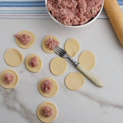 Easy Russian Pelmeni Recipe - Cook.me Recipes