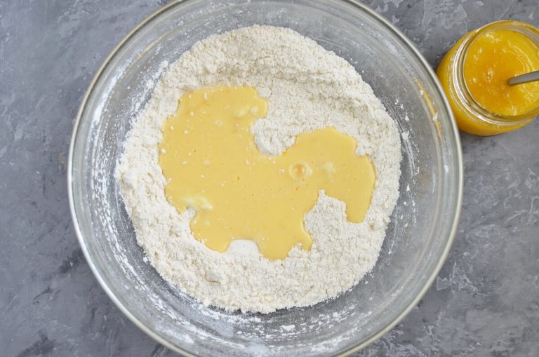 Griddle Scones with Honey Recipe - Cook.me Recipes