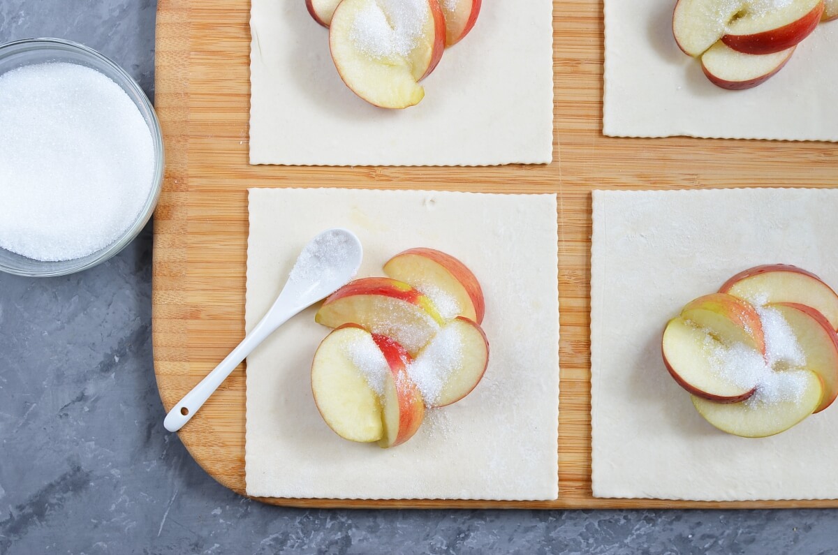 Quick Apple Pies Recipe - COOK.ME