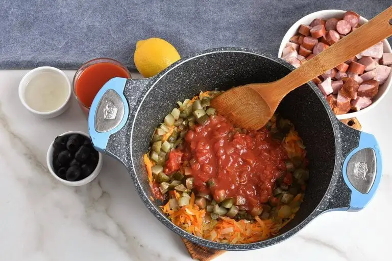 Solyanka Recipe - Easy Step-by-Step Guide | COOK.ME