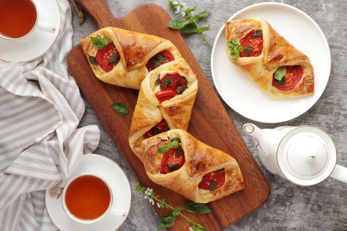 Tomato Basil Pastries Recipe - COOK.ME