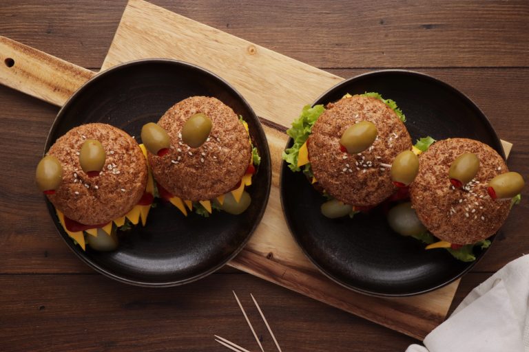 Halloween Monster Burgers Recipe - Cook.me Recipes