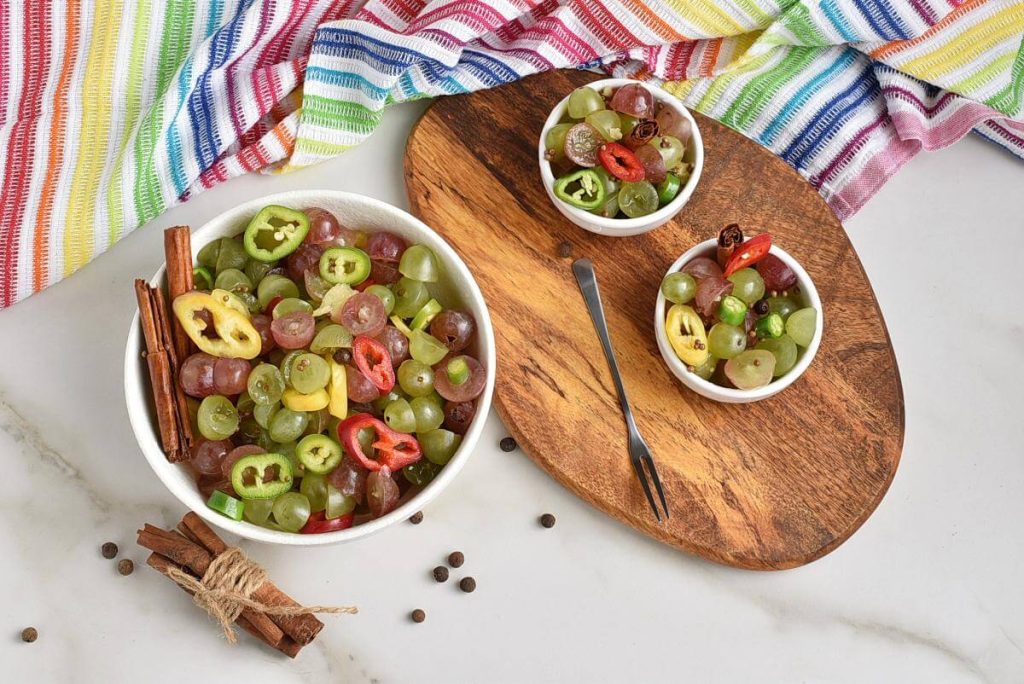 Spicy Pickled Grapes Recipe - Cook.me Recipes