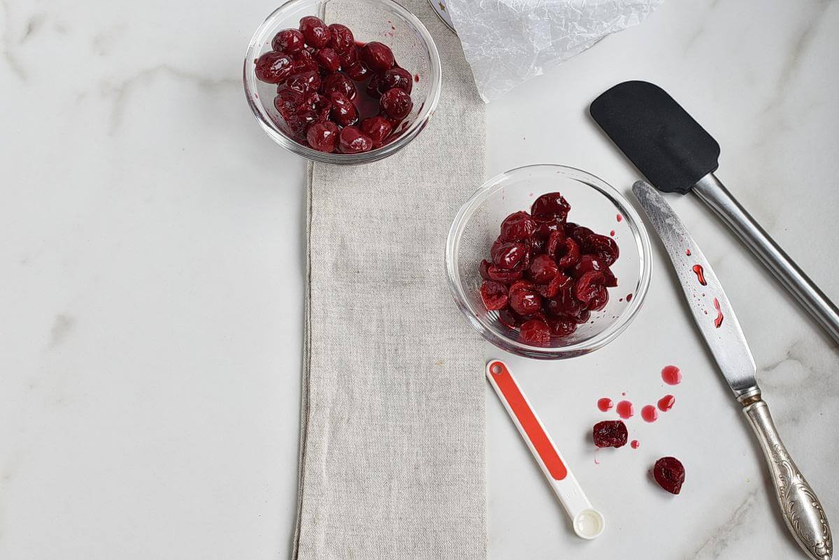 Chocolate Covered Cherry Fudge Recipe - COOK.ME