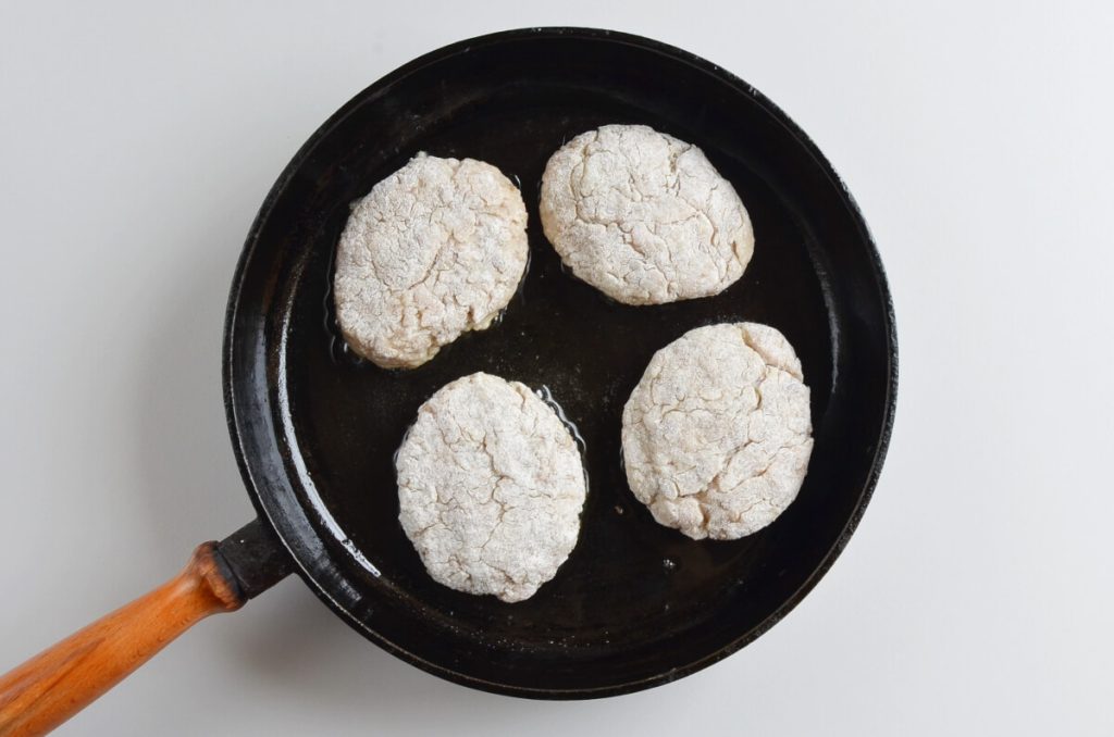 Chicken and Mushroom Patties (Russian Kotlety) Recipe - Cook.me Recipes