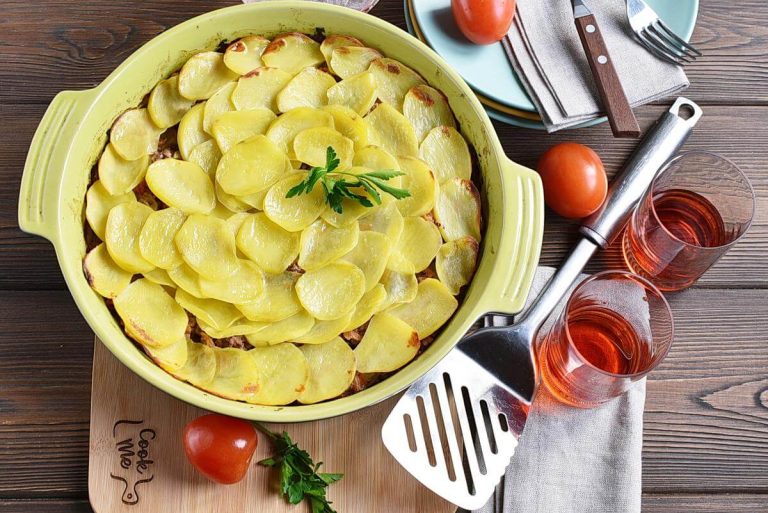 Serbian Ground Beef, Veggie, and Potato Bake Recipe - Cook.me Recipes