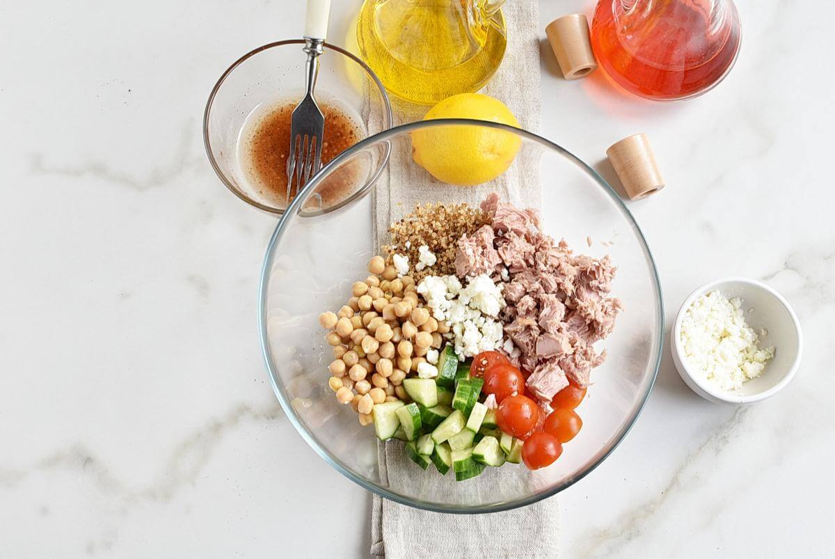 Tuna-Quinoa Toss Recipe - Easy Step-by-Step Guide | COOK.ME