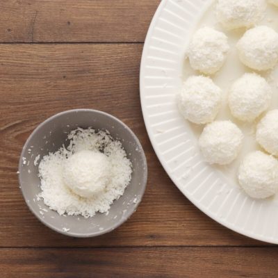 Easter Bunny Tail Truffles Recipe - Cook.me Recipes