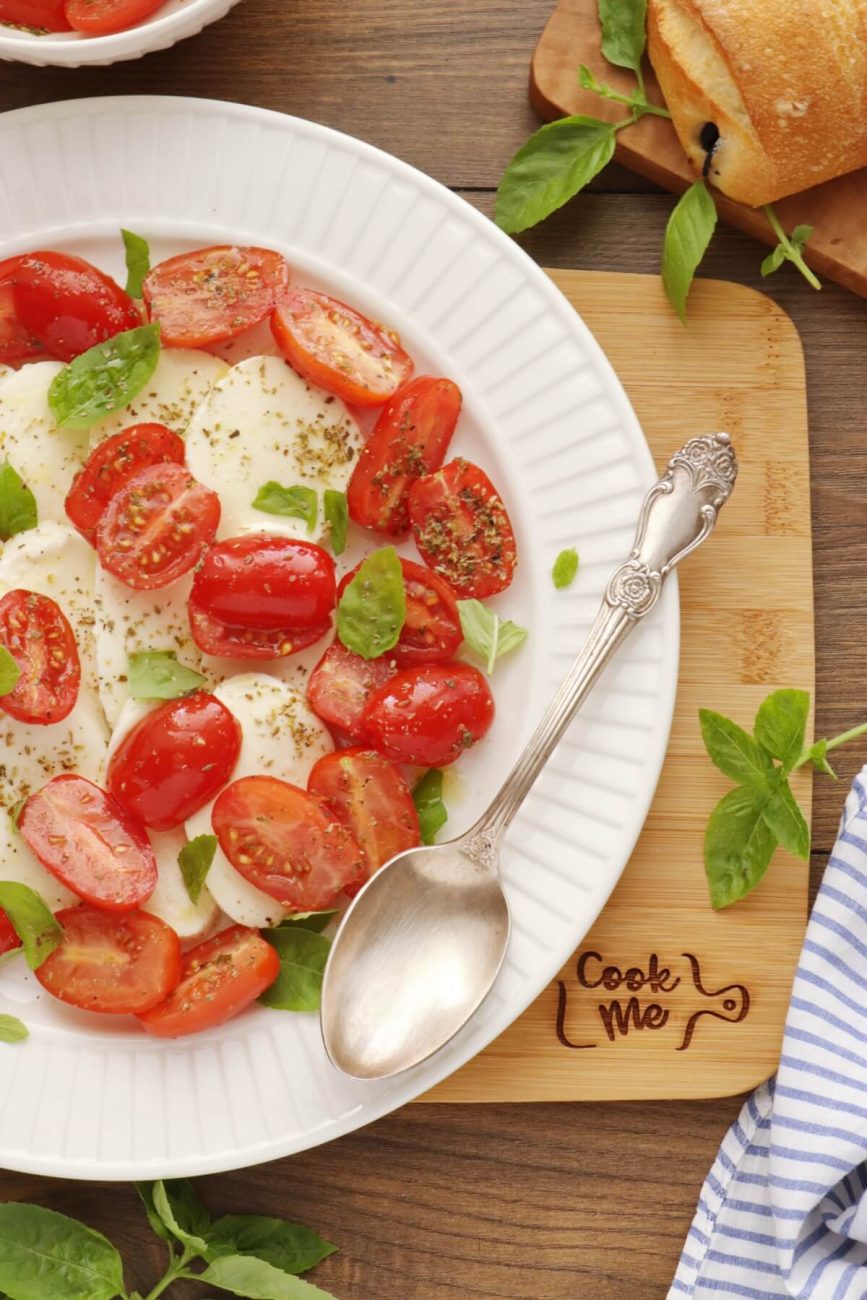 Classic Italian Caprese Salad Recipe - Cook.me Recipes