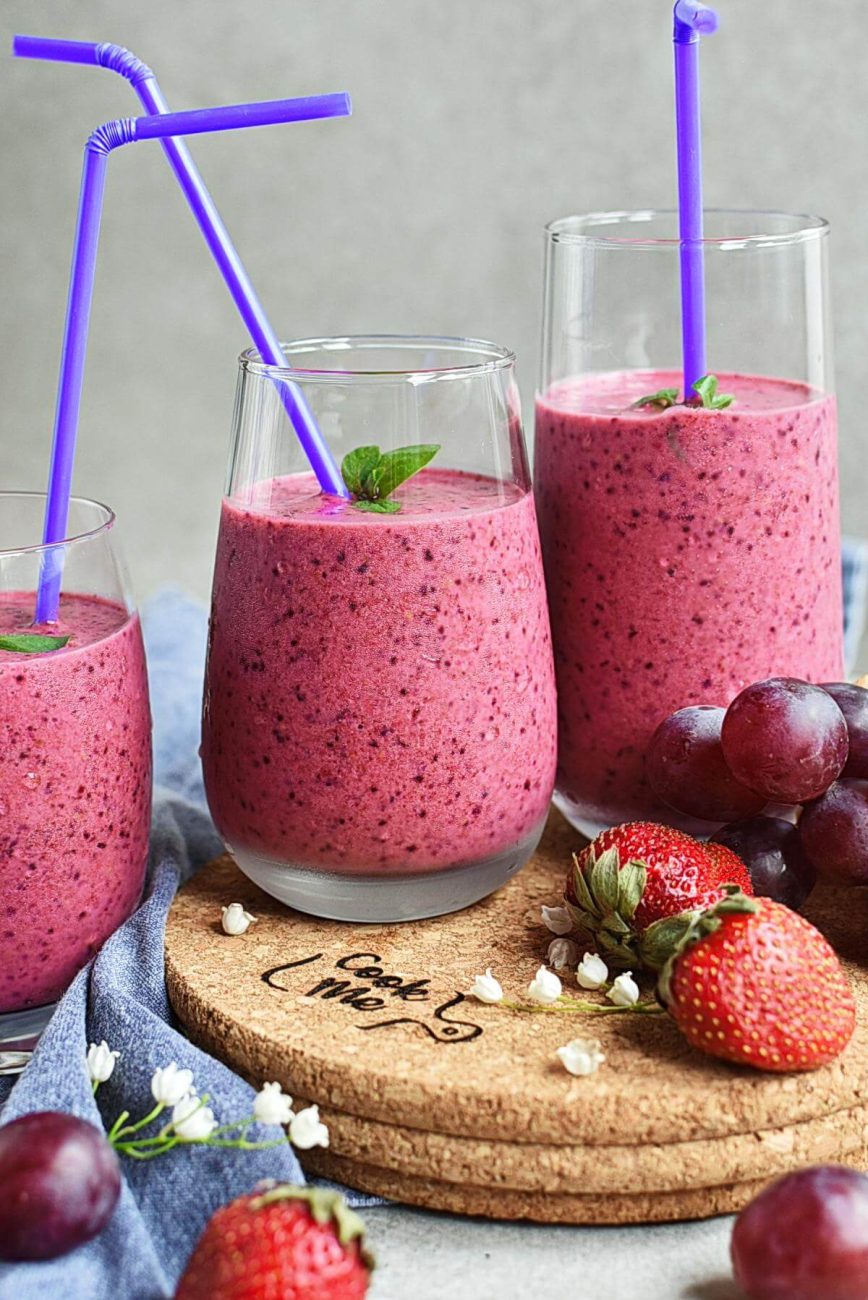 Triple Berry Smoothie Recipe - Cook.me Recipes