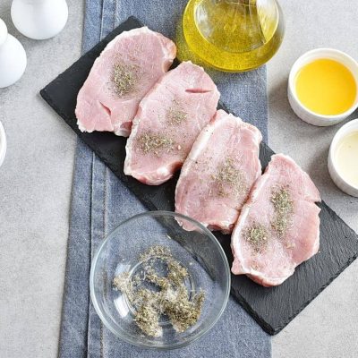 Pork Chops with Raspberry Sauce Recipe - Cook.me Recipes