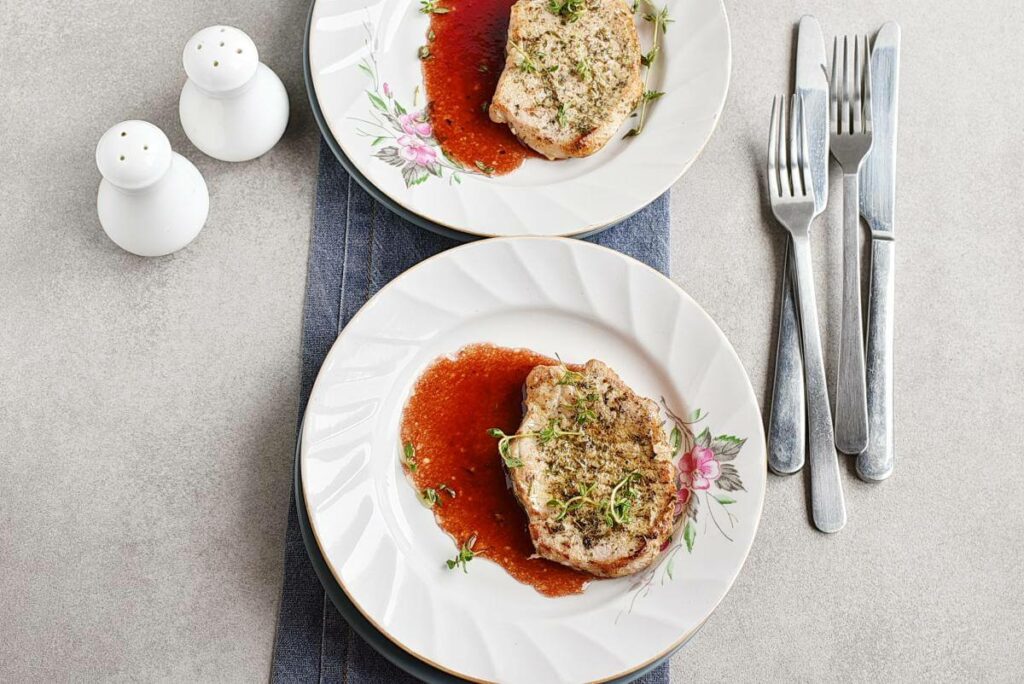 Pork Chops with Raspberry Sauce Recipe - Cook.me Recipes