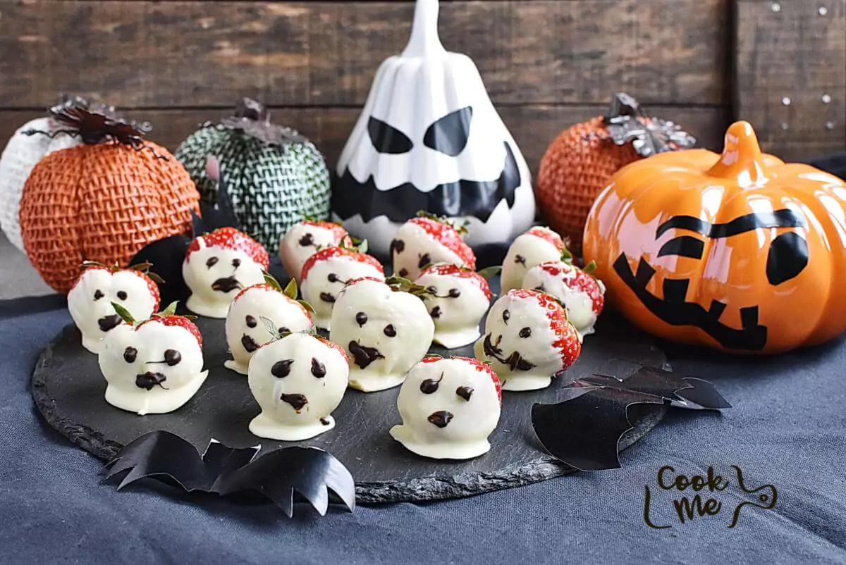 Halloween Ghost Strawberries Recipe - COOK.ME