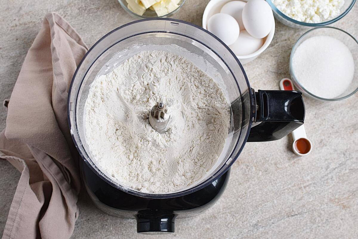 Farmer’s Cheese Bars Recipe - COOK.ME