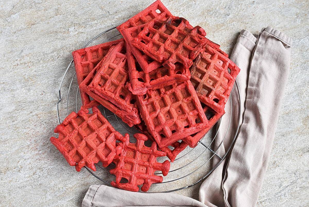 Red Velvet Waffles Recipe - COOK.ME