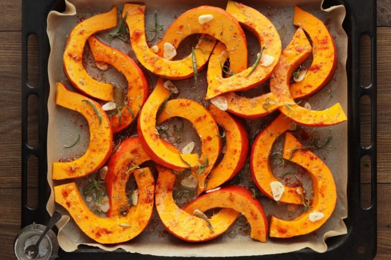 Roasted Red Kuri Squash Recipe - Cook.me Recipes