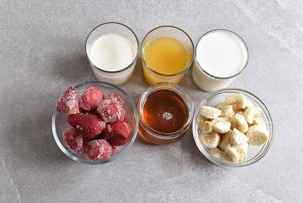 Frozen Fruit Smoothie Recipe - Cook.me Recipes