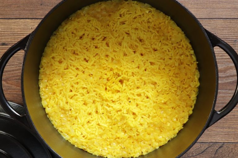 Mediterranean Yellow Rice Recipe - Cook.me Recipes