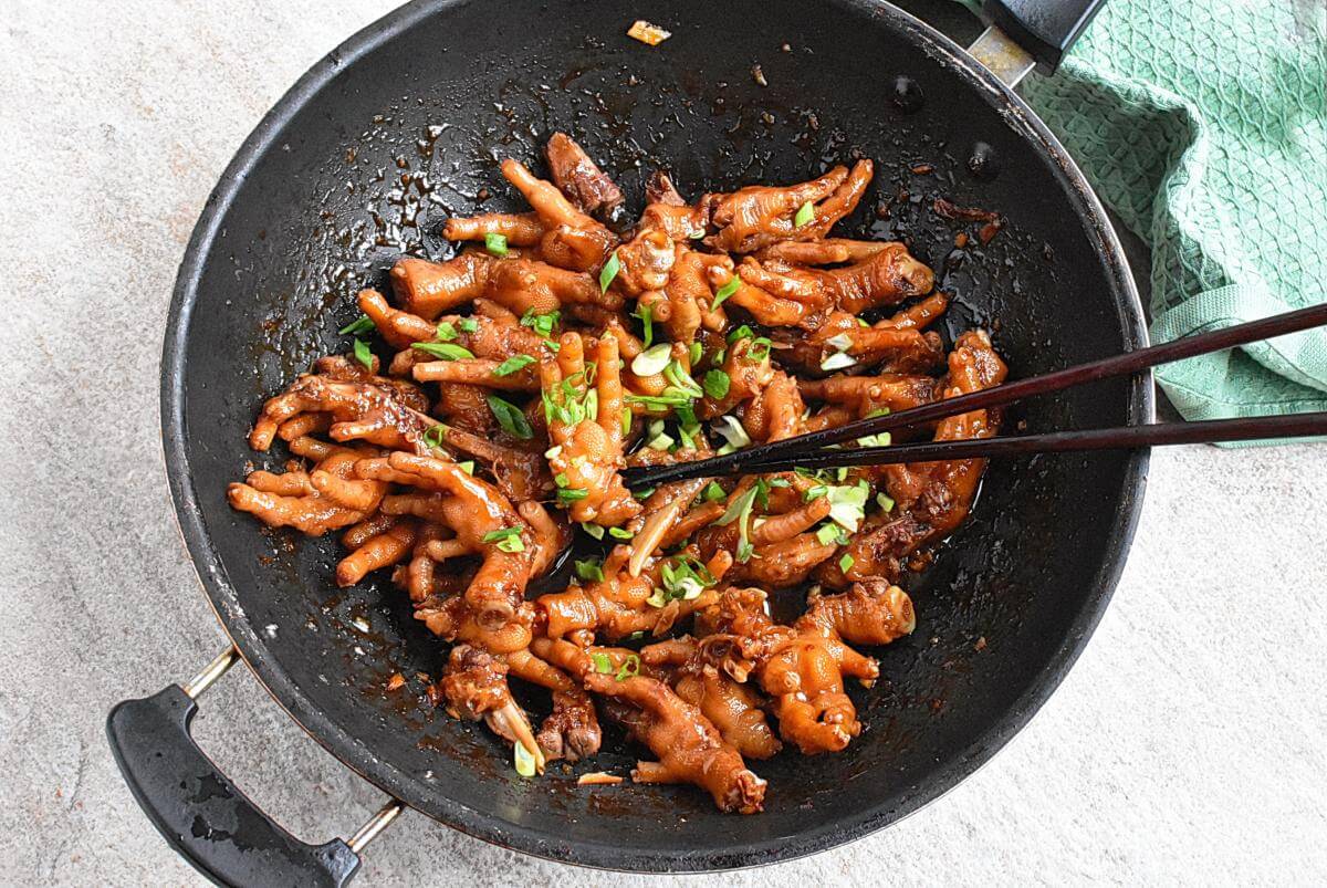 Easy Braised Chicken Feet Recipe - Easy Step-by-Step Guide | COOK.ME