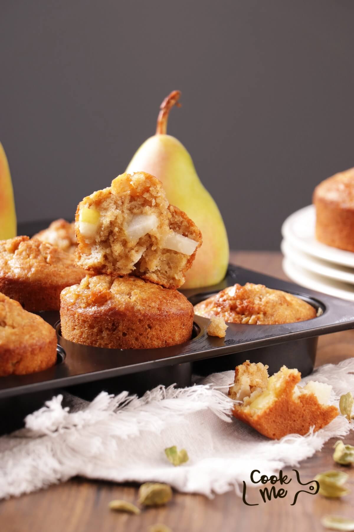 Pear Oatmeal Muffins Recipe - COOK.ME