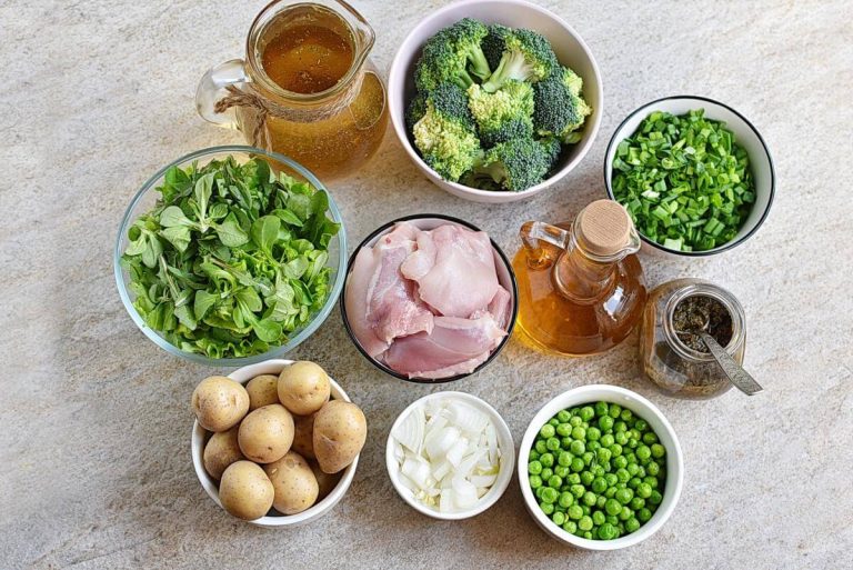 Spring Chicken in a Pot Recipe - Cook.me Recipes