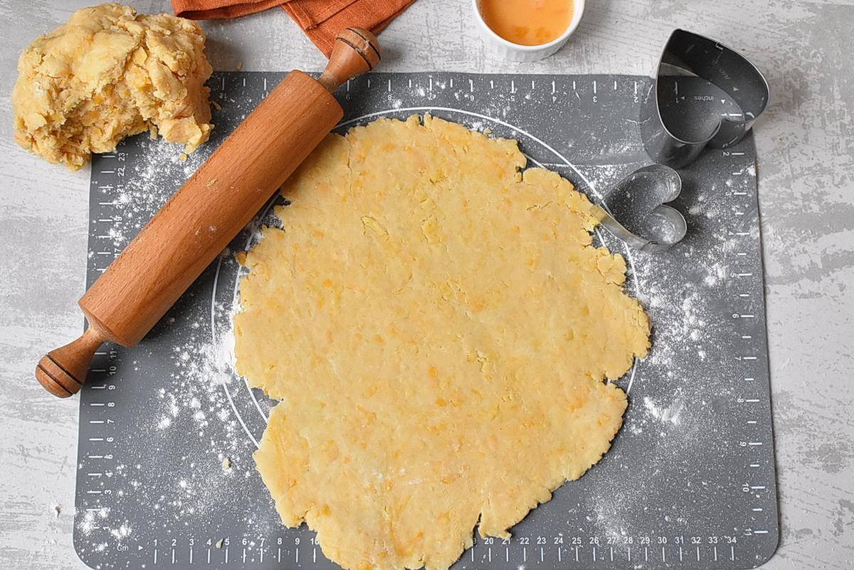 Savory Crispy Cheese Cookies Recipe - Easy Step-by-Step Guide | COOK.ME