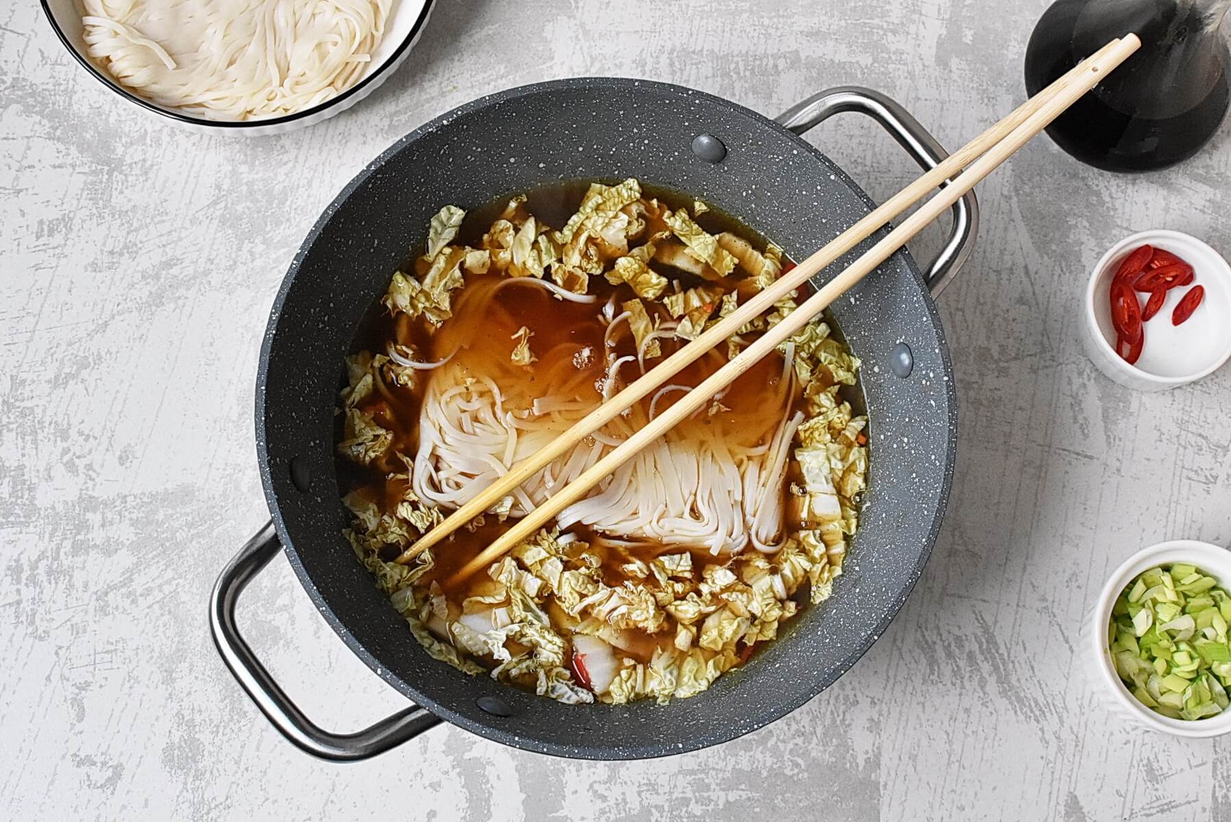 One-Pot Chinese Chicken Noodle Soup Recipe - Easy Step-by-Step Guide ...