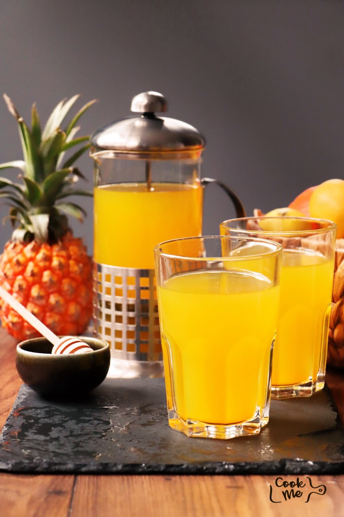 Pineapple Skin Tea Recipe (with Ginger and Cinnamon) - Cook.me