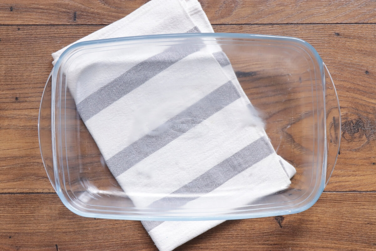 Moist Sheet Pan Spice Cake Recipe - Easy Step-by-Step Guide | COOK.ME